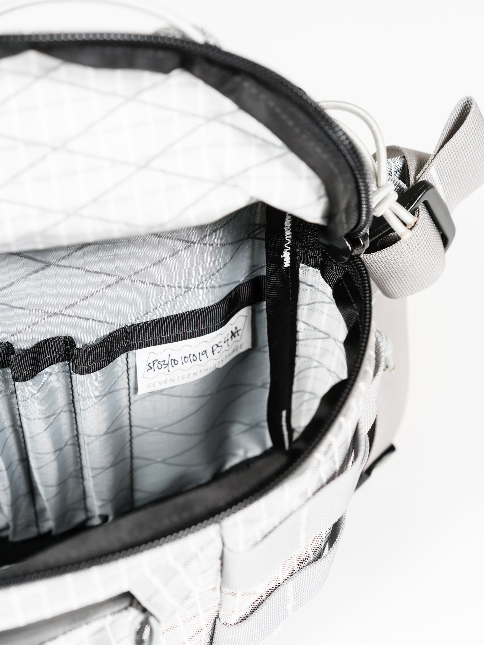 1733 for Meridian Side Pack Silver DX40 | Bag | Meridian